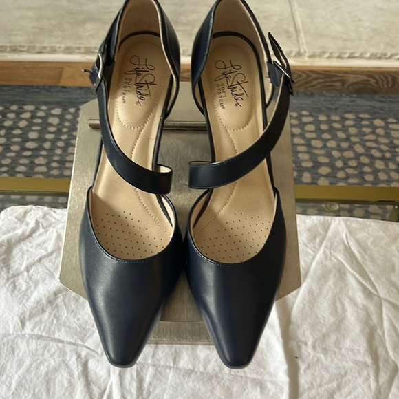Life Stride | Shoes | Life Stride Soft System Heels Navy Color | Poshmark
